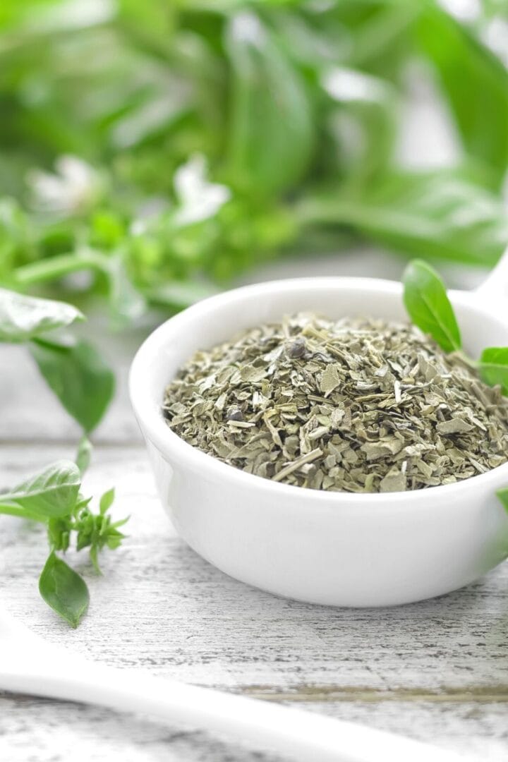 5 Best Oregano Substitutes - MOON and spoon and yum