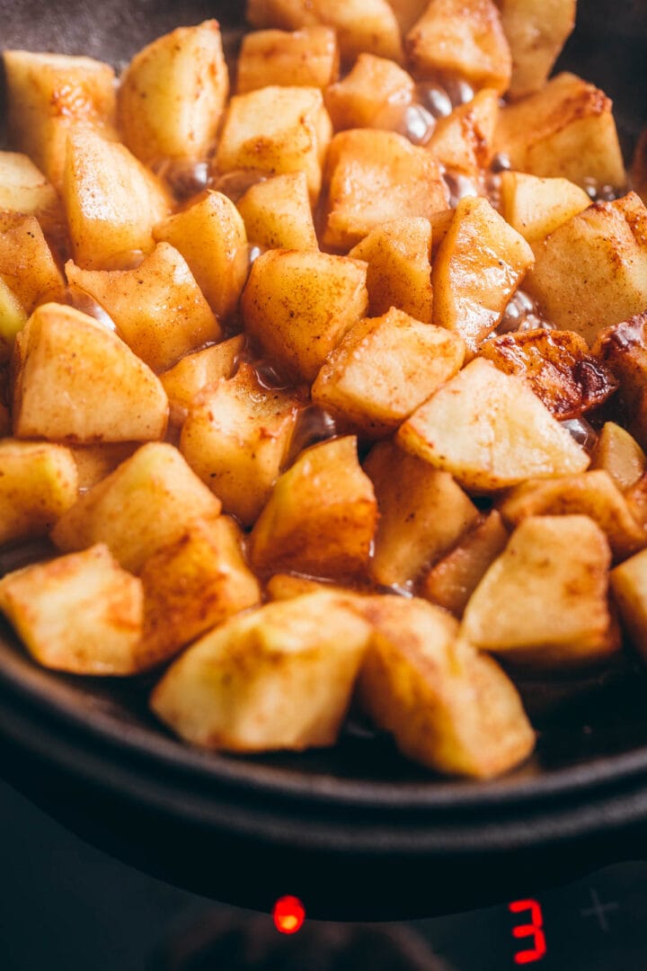 Easy Apple Curd Recipe - MOON and spoon and yum