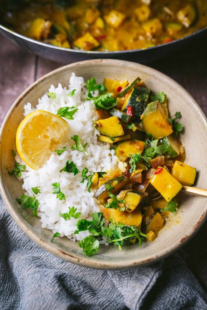 Easy Zucchini Curry - MOON and spoon and yum