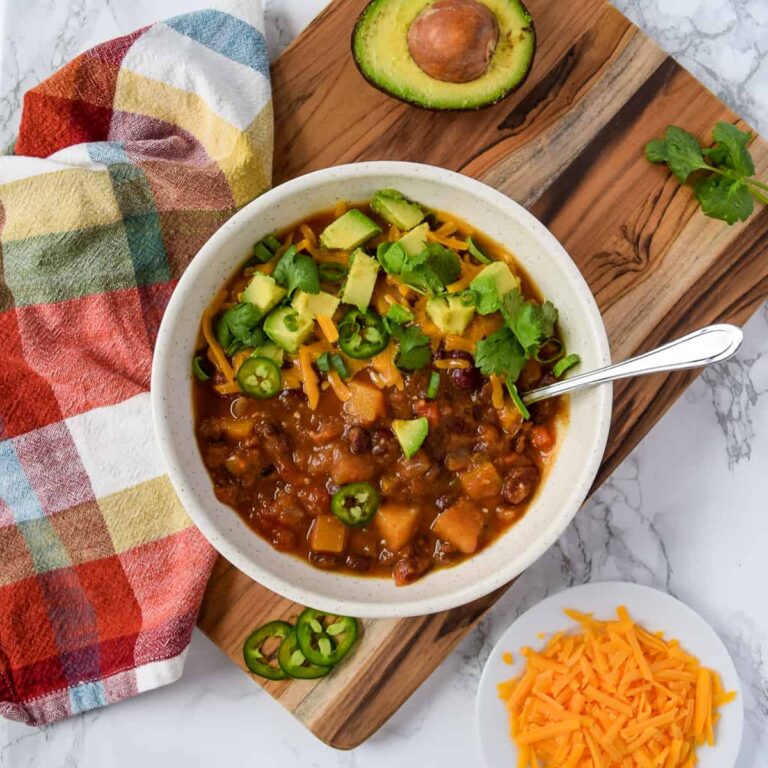 45+ Best Vegetarian Chili Recipes - MOON and spoon and yum