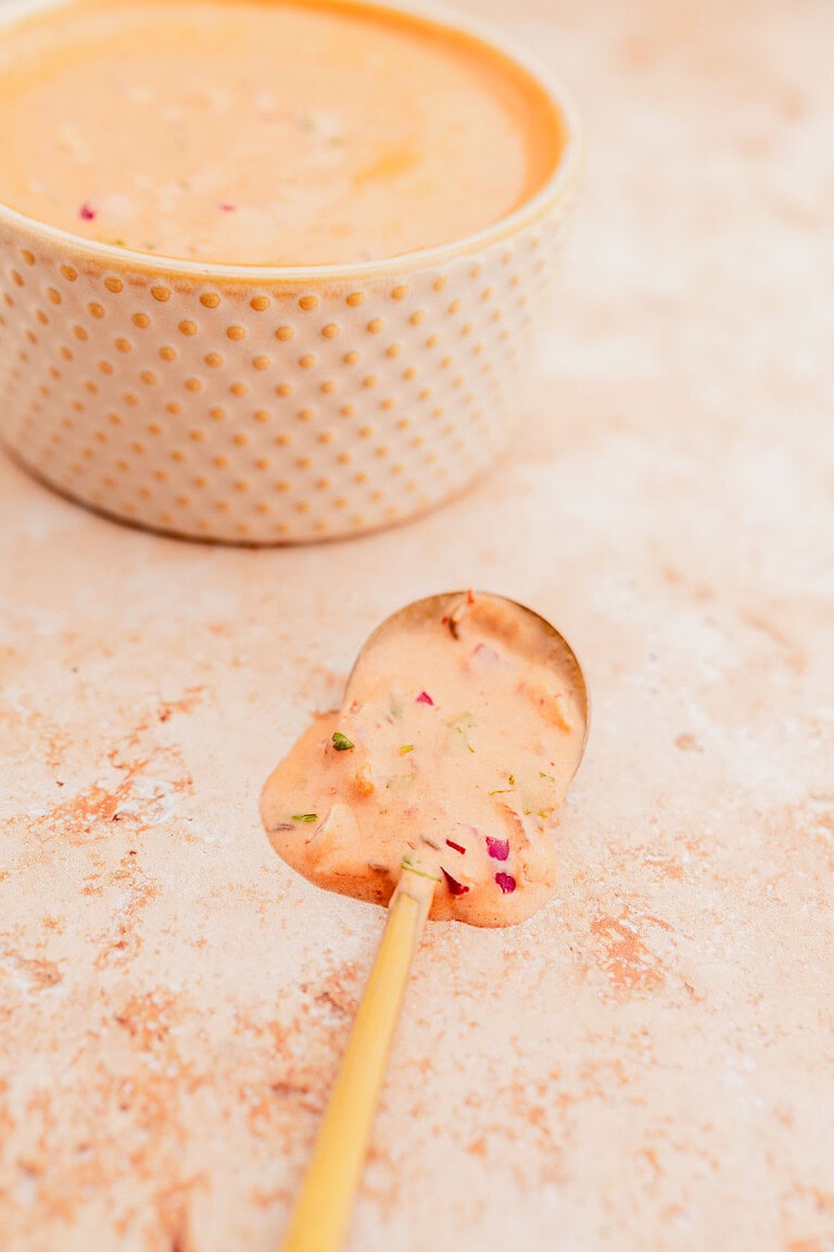 Sauce Algérienne (Algerian Sauce Recipe) - MOON and spoon and yum