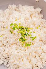 Quick and Easy Garlic Fried Rice (Sinangag) - MOON and spoon and yum