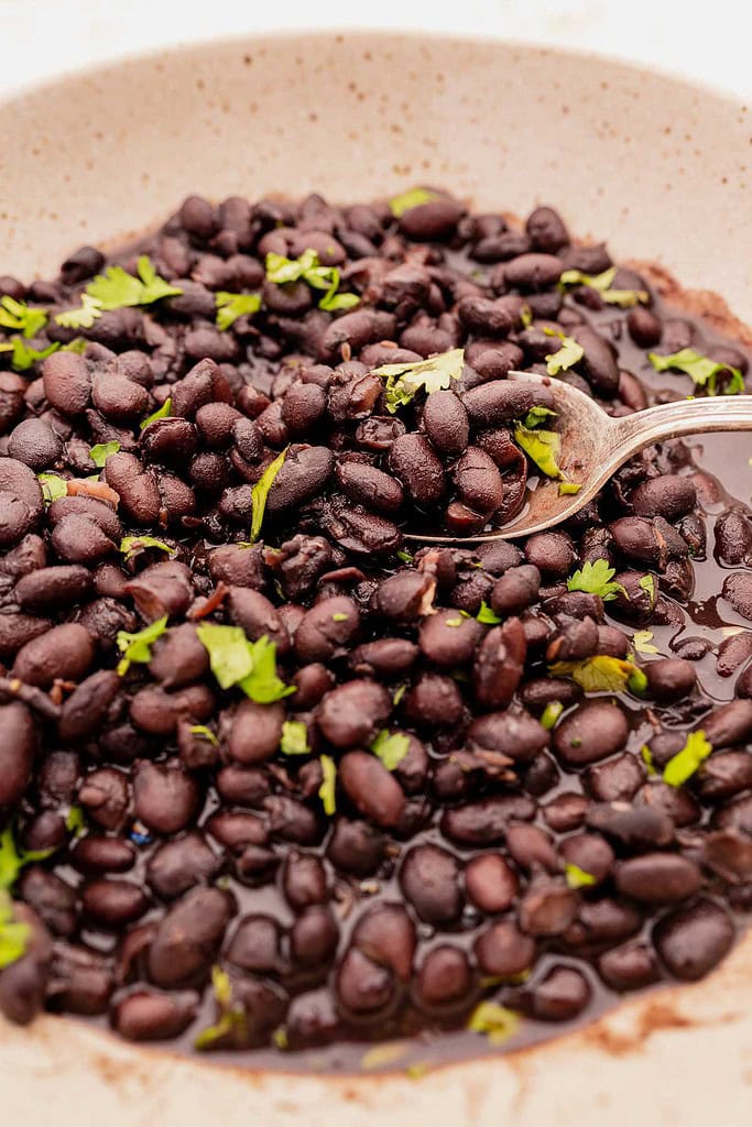 Secret-Ingredient Slow Cooker Black Beans - MOON and spoon and yum