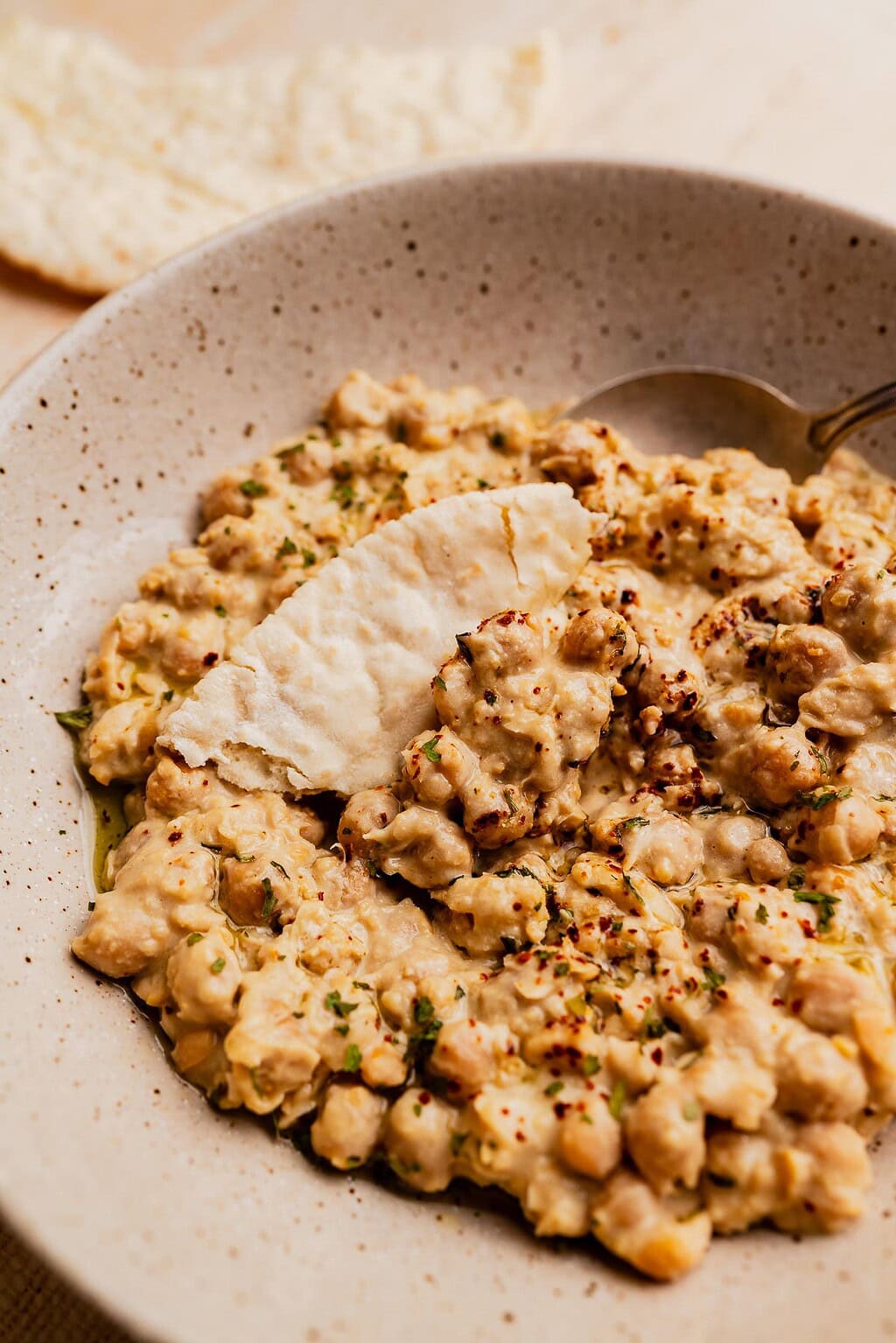 Musabaha Recipe (Warm Chickpeas With Tahini and Lemon)